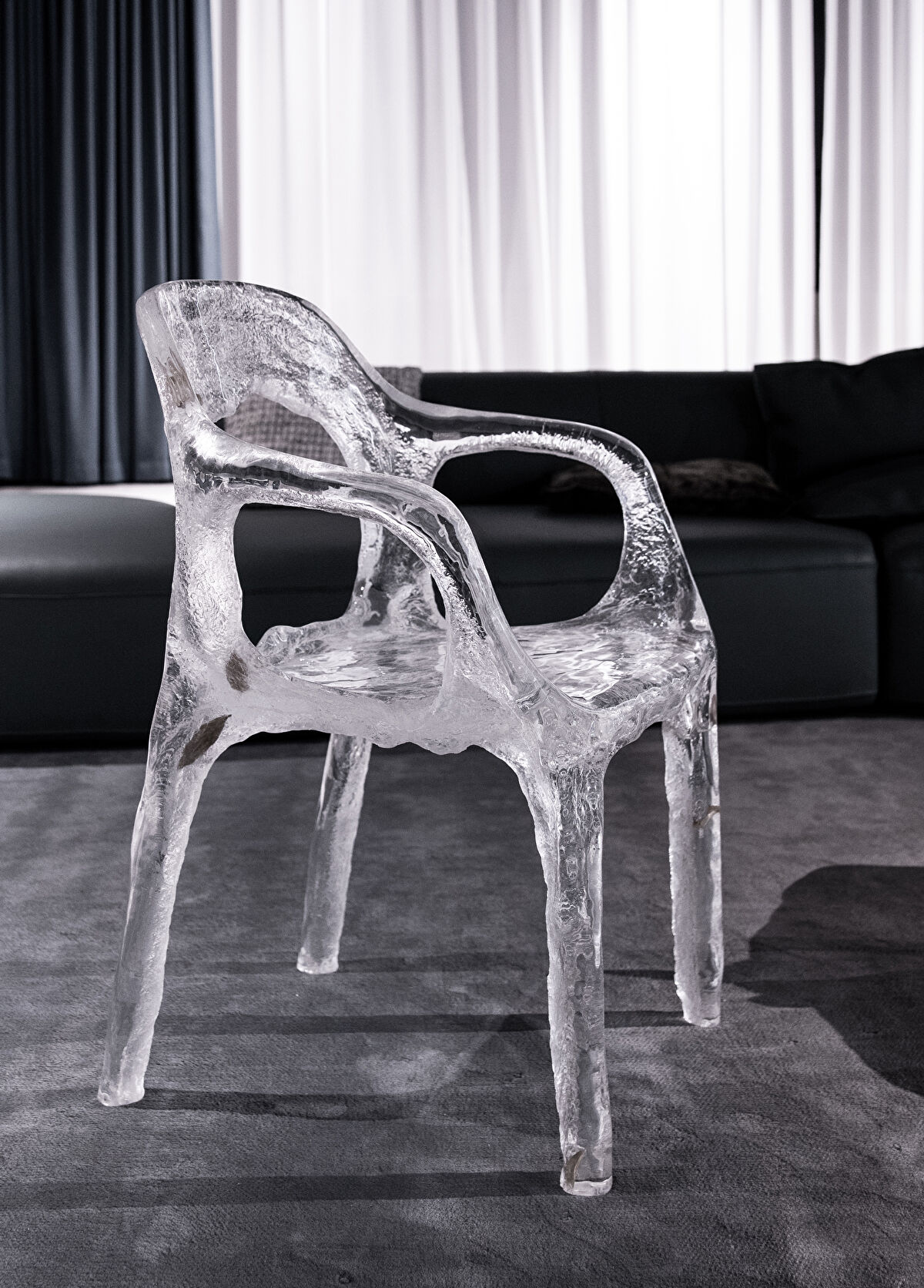 Gordon Gu - Stone Texture Kristal Sandalye - Şeffaf