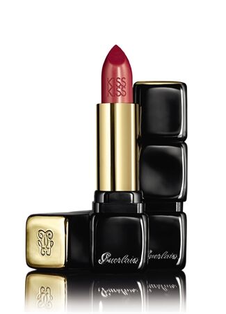 Guerlain KissKiss 320 Red Insolence Kırmızı Guerlain KissKiss 320 Red Insolence Kırmızı