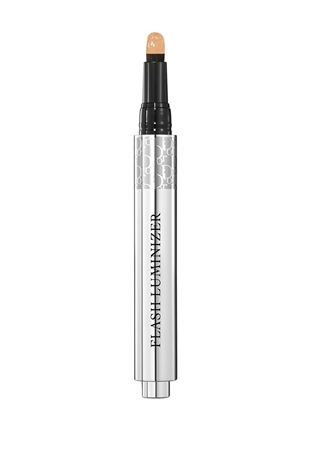 Dior Backstage Pro Flash 025 Vanilla Kapatıcı Bej Dior Backstage Pro Flash 025 Vanilla Kapatıcı Bej