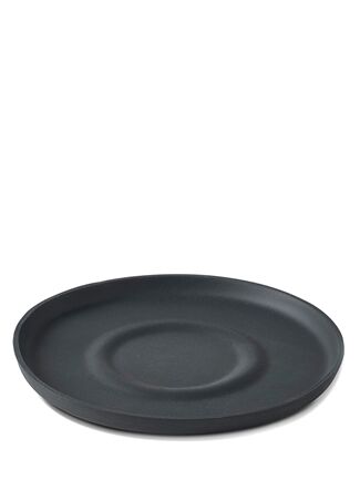 Esma Dereboy Tube Siyah El Yapımı Porselen Çay Tabağı Esma Dereboy Tube Siyah El Yapımı Porselen Çay Tabağı