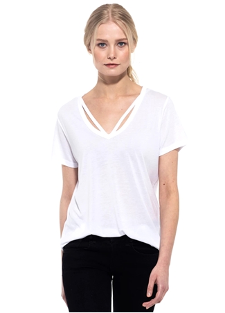 Tru Kadın Beyaz V Yaka Biye Detaylı T-shirt S/M EU Tru Kadın Beyaz V Yaka Biye Detaylı T-shirt S/M EU