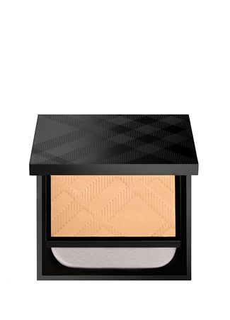 Burberry Matte Glow Compact 30 Light Neutral Fondöten Bej Burberry Matte Glow Compact 30 Light Neutral Fondöten Bej