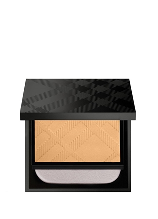 Burberry Matte Glow Compact 40 Light Neutral Fondöten Bej Burberry Matte Glow Compact 40 Light Neutral Fondöten Bej