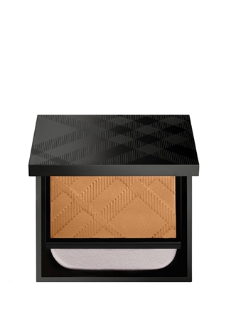 Burberry Matte Glow Compact 100 Deep Neutral Fondöten Bej Burberry Matte Glow Compact 100 Deep Neutral Fondöten Bej