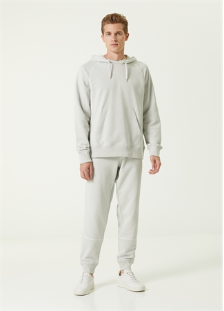 Helmut Lang Erkek Ekru Logo Detaylı Jogger Eşofman Altı Beyaz L EU Helmut Lang Erkek Ekru Logo Detaylı Jogger Eşofman Altı Beyaz L EU