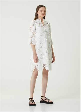 Maje Kadın Beyaz Dik Yaka Mini Güpür Dantel Elbise 34 FR Maje Kadın Beyaz Dik Yaka Mini Güpür Dantel Elbise 34 FR
