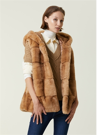 Beymen Collection Kadın Camel Kapüşonlu Kapitoneli Yelek Kahverengi 42 Beymen Collection Kadın Camel Kapüşonlu Kapitoneli Yelek Kahverengi 42