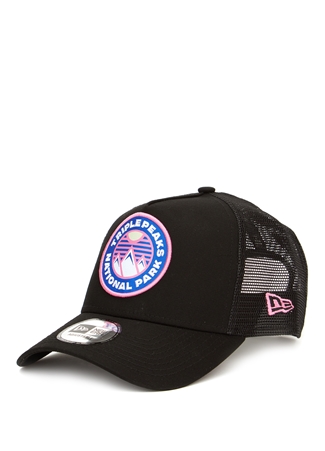 New Era Kadın Explorer Siyah Patchli Şapka EU New Era Kadın Explorer Siyah Patchli Şapka EU