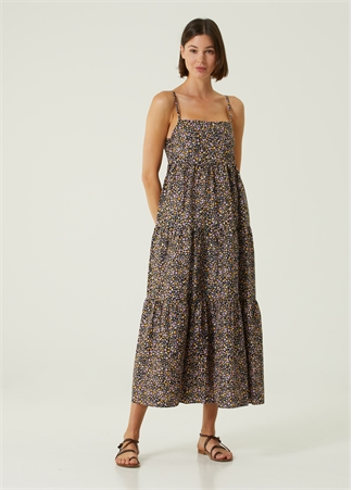 Matteau Swim Kadın Kare Yaka Çiçekli Midi Elbise Us Matteau Swim Kadın Kare Yaka Çiçekli Midi Elbise Us