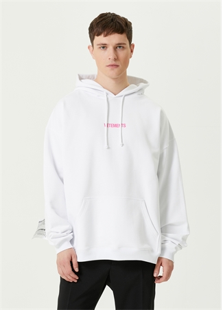 VETEMENTS Erkek Beyaz Kapüşonlu Logolu Sweatshirt S EU VETEMENTS Erkek Beyaz Kapüşonlu Logolu Sweatshirt S EU