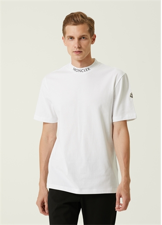 Moncler Erkek Beyaz Yakası Logo Detaylı T-shirt XXL EU Moncler Erkek Beyaz Yakası Logo Detaylı T-shirt XXL EU