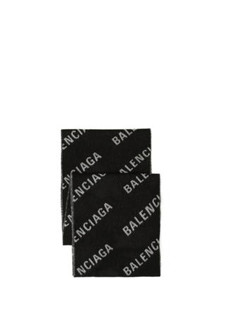 Balenciaga Kadın Siyah Beyaz Logo Desenli Yün Atkı EU Balenciaga Kadın Siyah Beyaz Logo Desenli Yün Atkı EU