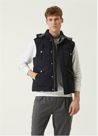 Beymen Collection Erkek Lacivert Kapüşonlu Puff Yelek 60 IT Beymen Collection Erkek Lacivert Kapüşonlu Puff Yelek 60 IT