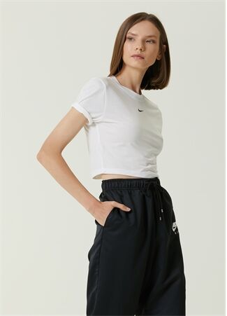 Nike Kadın NSW Essential Beyaz T-shirt S EU