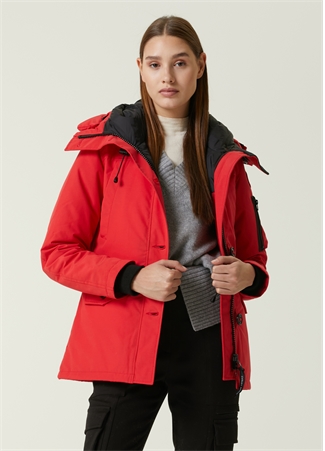 Canada Goose Kadın Montebello Kırmızı Kapüşonlu Parka XS EU Canada Goose Kadın Montebello Kırmızı Kapüşonlu Parka XS EU