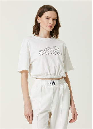 Fifty Pieces Kadın Beyaz Logolu Beli Büzgülü Crop T-shirt Bej S EU Fifty Pieces Kadın Beyaz Logolu Beli Büzgülü Crop T-shirt Bej S EU
