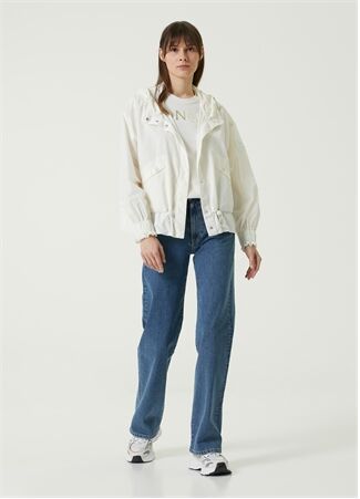 Moncler Kadın Albireo Beyaz Kapüşonlu Mont 0 US