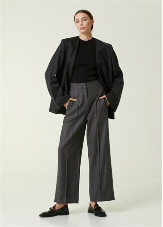 Toteme Kadın Gri Bol Paça Yün Pantolon 38 IT Toteme Kadın Gri Bol Paça Yün Pantolon 38 IT