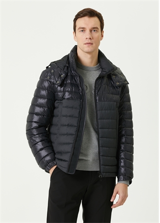Boss Erkek Regular Fit Siyah Kapüşonlu Mont 52 IT Boss Erkek Regular Fit Siyah Kapüşonlu Mont 52 IT
