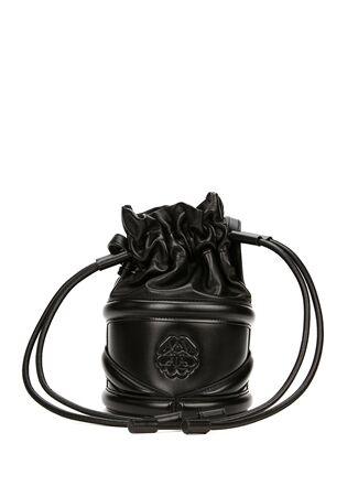 Alexander Mcqueen Kadın The Soft Curve Siyah Deri Omuz Çantası Eu Alexander Mcqueen Kadın The Soft Curve Siyah Deri Omuz Çantası Eu