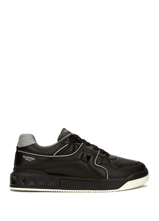 Valentino Garavani Erkek One Stud Siyah Delik Desenli Deri Sneaker 39.5 EU Valentino Garavani Erkek One Stud Siyah Delik Desenli Deri Sneaker 39.5 EU