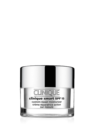 Clinique Smart Nemlendirici Yağlı Ciltler 50ml Clinique Smart Nemlendirici Yağlı Ciltler 50ml