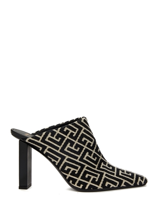 Balmain Kadın Siyah Beyaz Logo Jakarlı Terlik 36 EU Balmain Kadın Siyah Beyaz Logo Jakarlı Terlik 36 EU