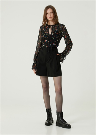 Red Valentino Kadın Siyah Pili Detaylı Şort 40 IT Red Valentino Kadın Siyah Pili Detaylı Şort 40 IT