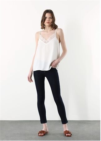 Network Kadın Beyaz Dantel Detaylı Bluz Bej M EU