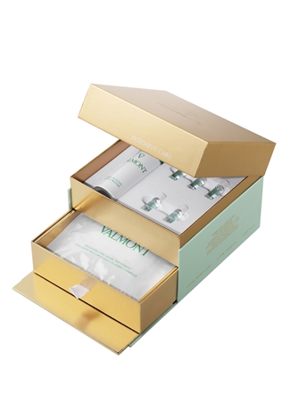 Valmont REGENERATING MASK TREAT Kolajen Yüz Maskesi 5 adet Valmont REGENERATING MASK TREAT Kolajen Yüz Maskesi 5 adet