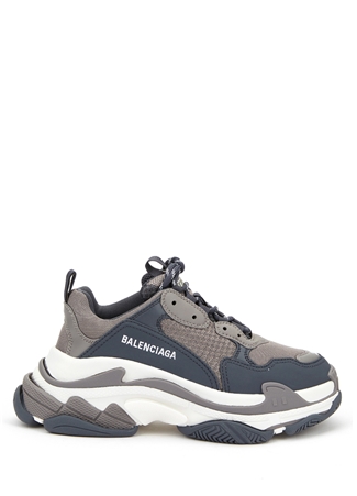 Balenciaga Kadın Triple S Antrasit Kalın Tabanlı Sneaker Gri 36 EU Balenciaga Kadın Triple S Antrasit Kalın Tabanlı Sneaker Gri 36 EU