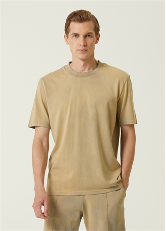 Bassigue Erkek New Normal Haki Batik Desenli T-shirt M EU Bassigue Erkek New Normal Haki Batik Desenli T-shirt M EU