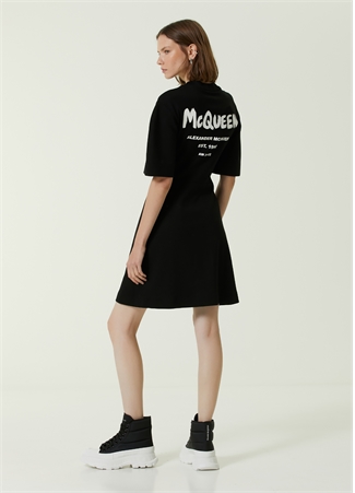 Alexander McQueen Kadın Siyah Arkası Logolu Mini Elbise 42 IT Alexander McQueen Kadın Siyah Arkası Logolu Mini Elbise 42 IT