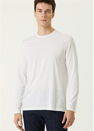 Kiton Erkek Beyaz Basic Kazak L EU Kiton Erkek Beyaz Basic Kazak L EU