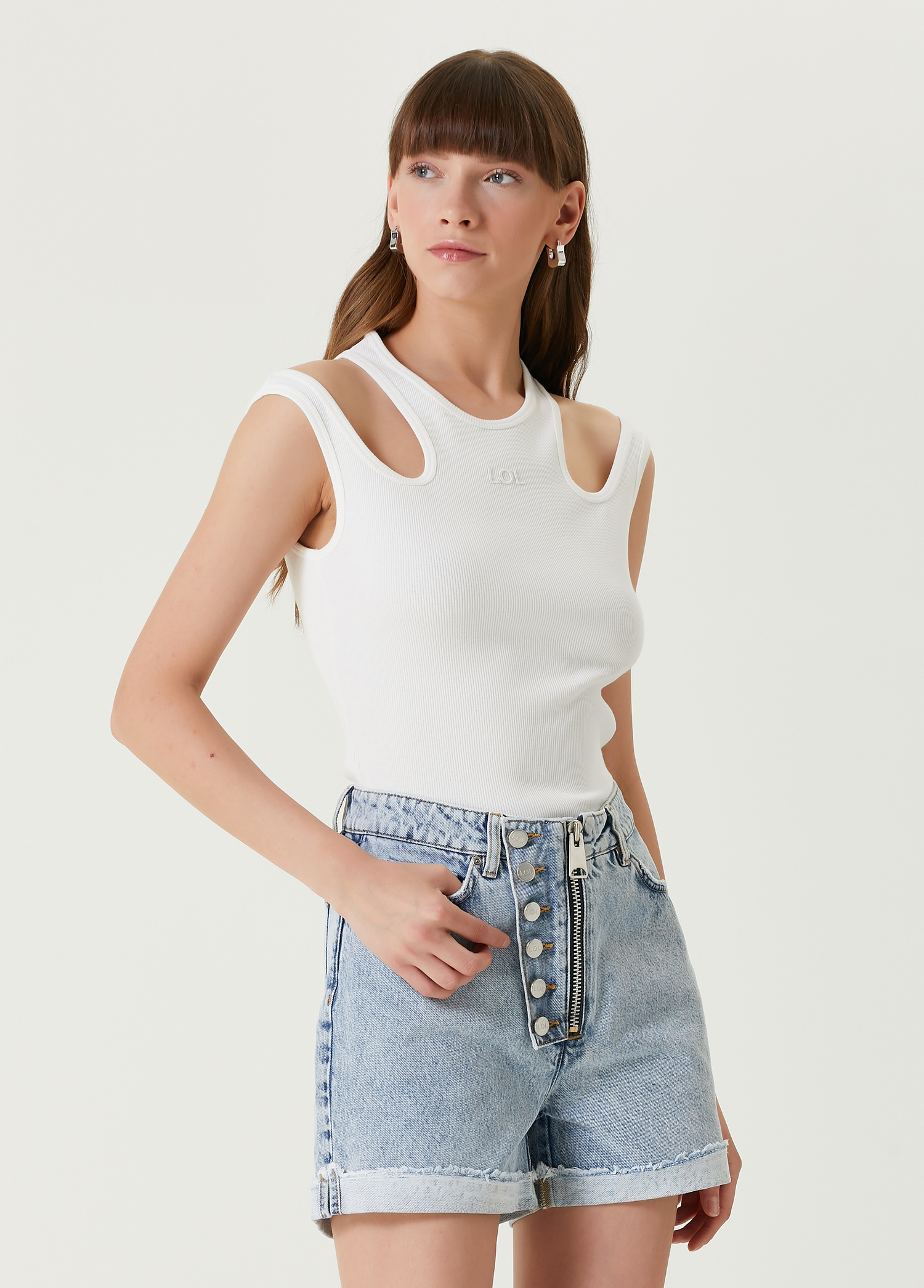 Lol - Rima White Cut Out Detailed Blouse - White