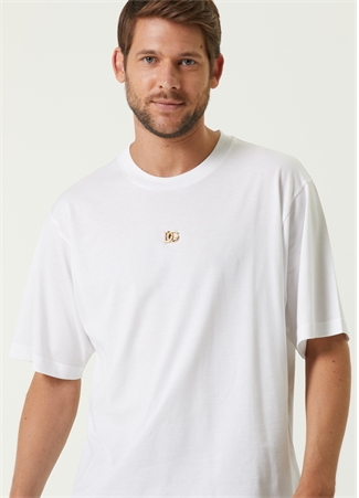 Dolce&Gabbana Erkek Beyaz Logo Formlu Gold Aksesuarlı T-shirt 44 IT Dolce&Gabbana Erkek Beyaz Logo Formlu Gold Aksesuarlı T-shirt 44 IT