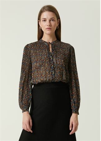 Beymen Club Kadın Mor Yakası Bağcıklı Çiçekli Pilili Şifon Gömlek XS Beymen Club Kadın Mor Yakası Bağcıklı Çiçekli Pilili Şifon Gömlek XS