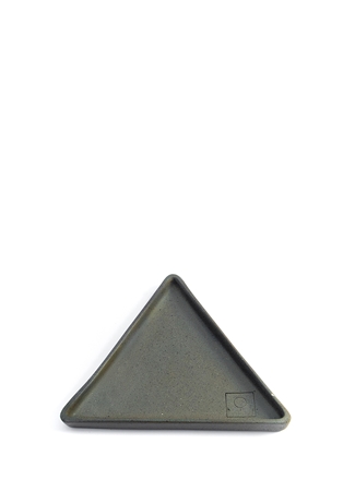 Hiç Ceramics Kaki Üçgen Formlu Orta Seramik Tabak Çok Renkli