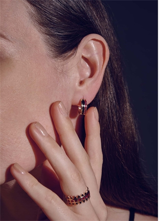 Dime Tribe Kadın Siyah Mineli Altın Rengi Halka Küpe EU