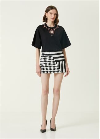 Dolce&gabbana Kadın İşleme Detaylı Çiçek Jakarlı Mini Etek Siyah 40 It Dolce&gabbana Kadın İşleme Detaylı Çiçek Jakarlı Mini Etek Siyah 40 It