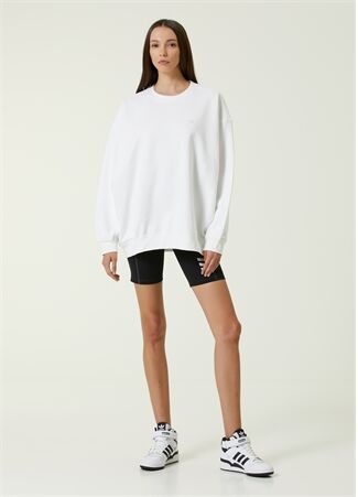 adidas Kadın Adicolor Oversize Beyaz Sweatshirt 42 EU adidas Kadın Adicolor Oversize Beyaz Sweatshirt 42 EU