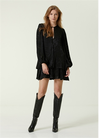 Network Kadın Regular Fit Siyah Jakarlı Mini Elbise 32 EU Network Kadın Regular Fit Siyah Jakarlı Mini Elbise 32 EU