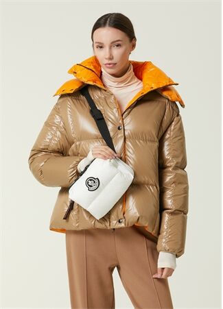 Moncler Kadın Parana Bej Kapüşonlu Puff Mont 2 US