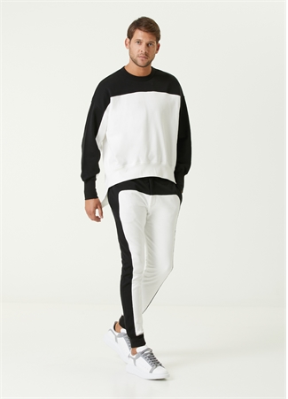 Alexander McQueen Erkek Siyah Beyaz Logolu Jogger Eşofman Altı S EU Alexander McQueen Erkek Siyah Beyaz Logolu Jogger Eşofman Altı S EU