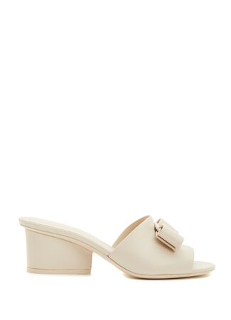 Salvatore Ferragamo Kadın TERLİK Bej 36 EU