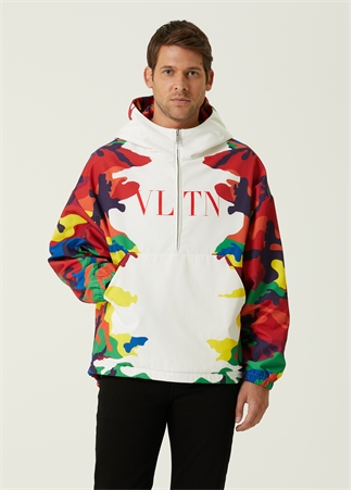 Valentino Erkek VLTN Kapüşonlu Renkli Kamuflaj Desenli Mont Beyaz S EU Valentino Erkek VLTN Kapüşonlu Renkli Kamuflaj Desenli Mont Beyaz S EU