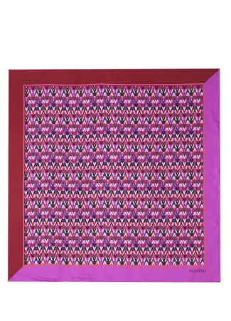 Valentino Garavani Kadın Pembe Geometrik Logo Desenli İpek Eşarp EU Valentino Garavani Kadın Pembe Geometrik Logo Desenli İpek Eşarp EU