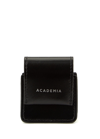 Academia Kadın Siyah Logo Baskılı Airpods Kılıfı EU Academia Kadın Siyah Logo Baskılı Airpods Kılıfı EU