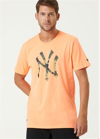 New Era Erkek York Yankees Turuncu Logolu Basic T-shirt S EU New Era Erkek York Yankees Turuncu Logolu Basic T-shirt S EU
