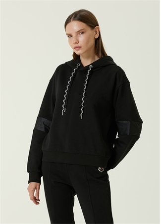Moncler Kadın Siyah Kapüşonlu Garni Detaylı Logolu Sweatshirt S EU Moncler Kadın Siyah Kapüşonlu Garni Detaylı Logolu Sweatshirt S EU
